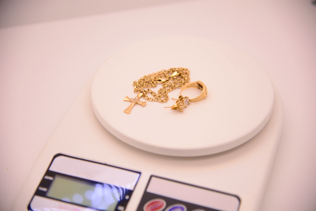 3 Best Scales For Weighing Metals Like Gold